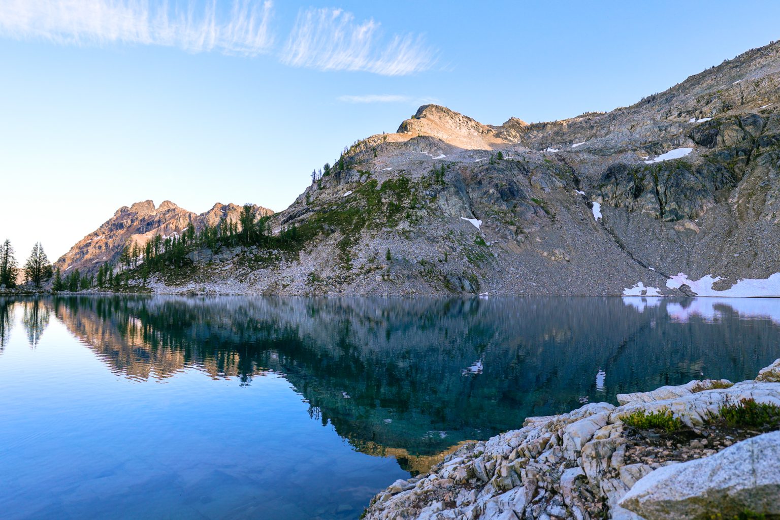 Guide to backpacking at Wing Lake in the North Cascades - Gwyn and Ami