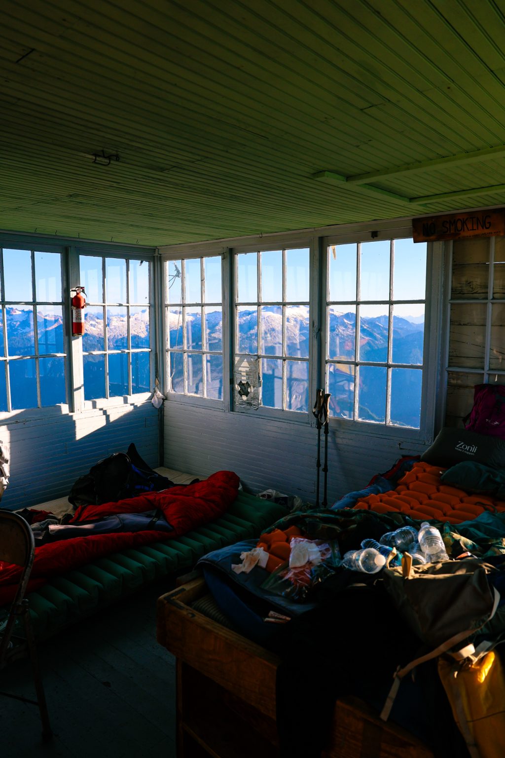 Guide to backpacking Hidden Lake Lookout in North Cascades - Gwyn and Ami
