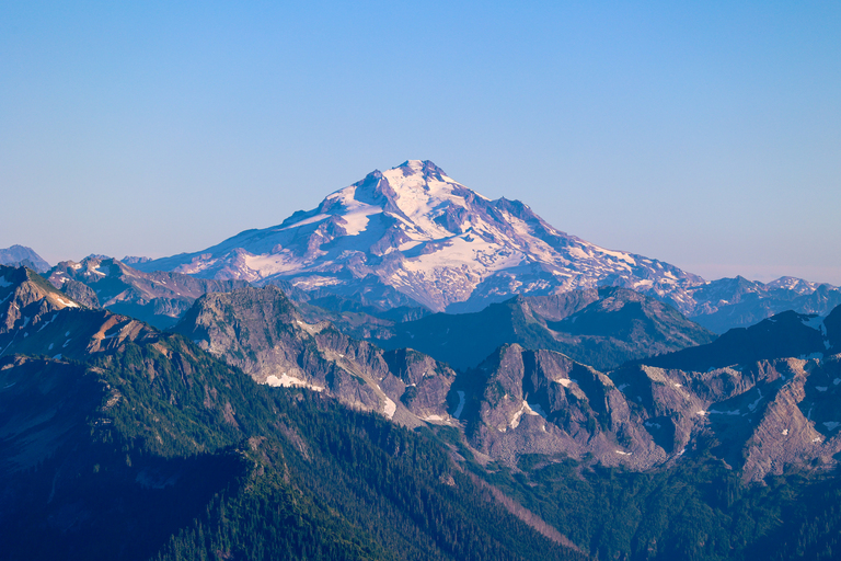 Guide to backpacking Hidden Lake Lookout in North Cascades - Gwyn and Ami