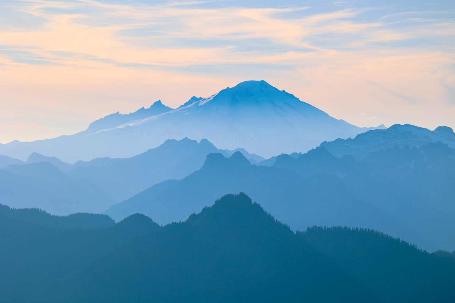 Guide to backpacking Hidden Lake Lookout in North Cascades - Gwyn and Ami